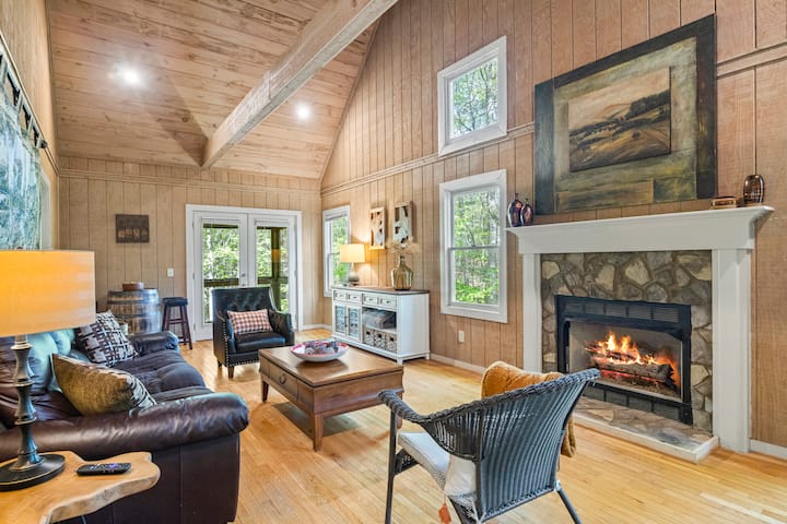 Just Mins Away From Helen - Sautee Nacoochee, GA