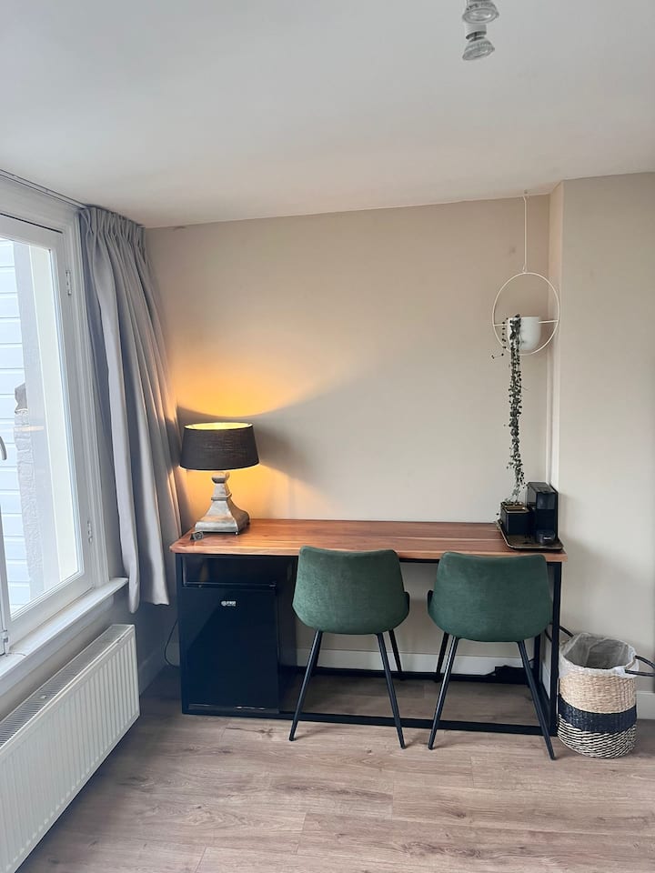 Cozy Two Bedroom Guest Wing In The Old Center - Amsterdam