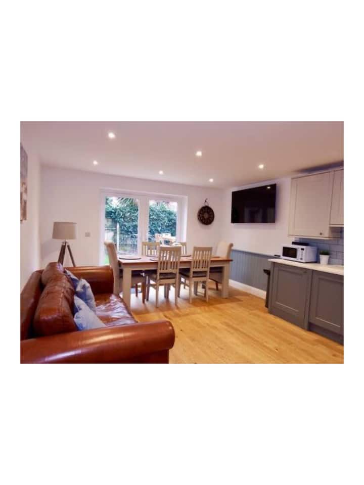 Home In Bournemouth - Bournemouth