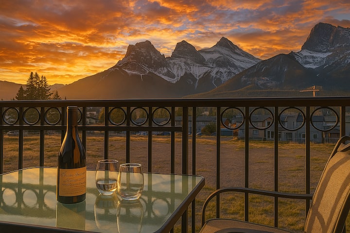 *Luxury 3b Mountain Views* Pool & Hottub*sleeps 10 - Banff National Park