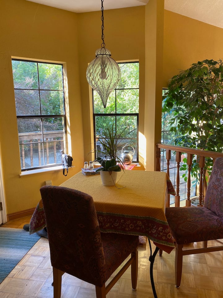 Gorgeous Secluded Custom Home 3000' Share - Concord