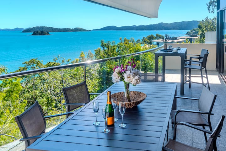 Waves 6 By Hiha - Hamilton Island