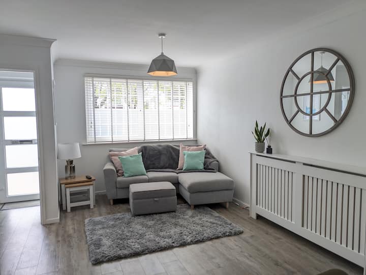 Hengistbury Head Apartment 10 Mins From The Beach - Bournemouth