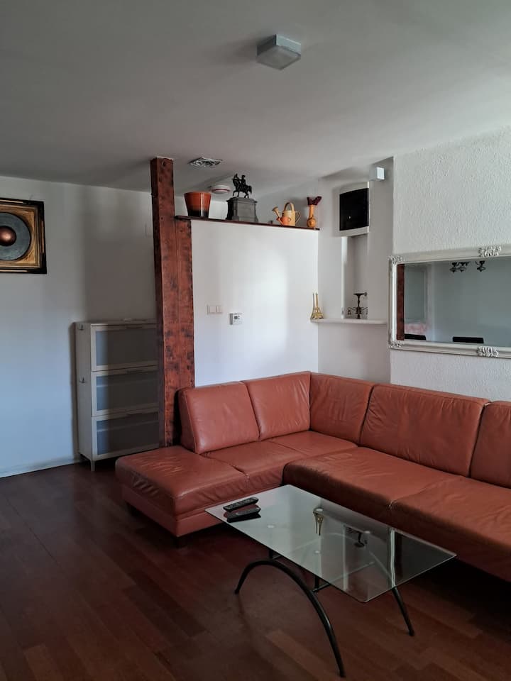 Topao Stan S Velikom Terasom - Zagreb