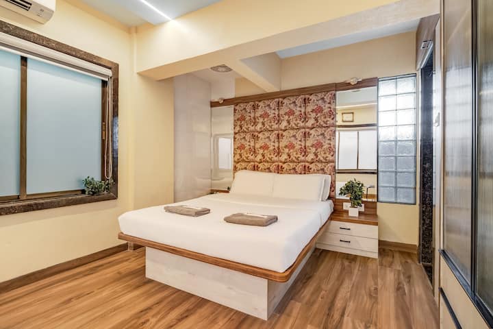 Stylish Khar Studio | Imperial D | 24/7 Support - Mumbai