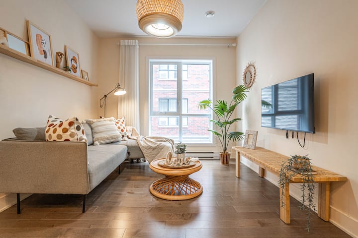 Fantastic Neat 2br W/parking, Gym, Nr Dt&airport - Lasalle