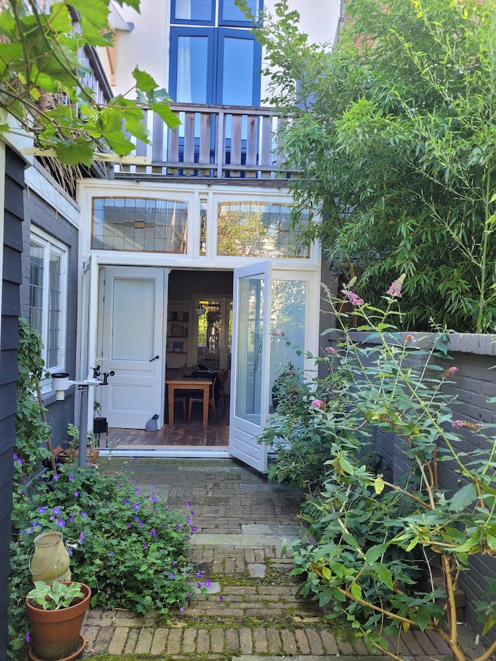 City Center Ground Floor Apartment - Rijswijk