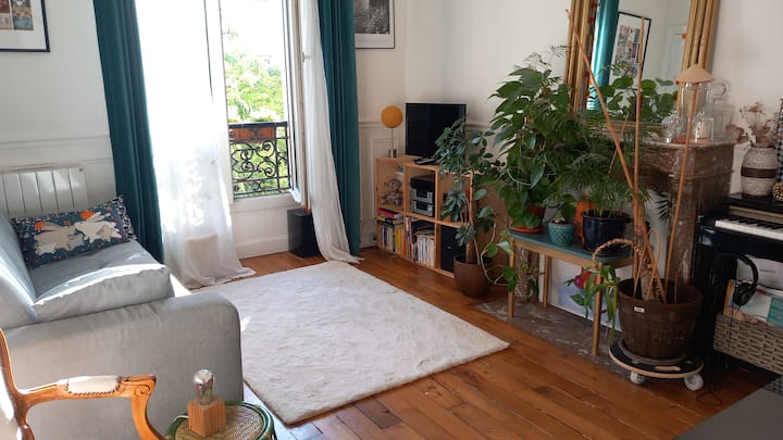 Chambre-salon Idéalement Situé Pour Transports - París