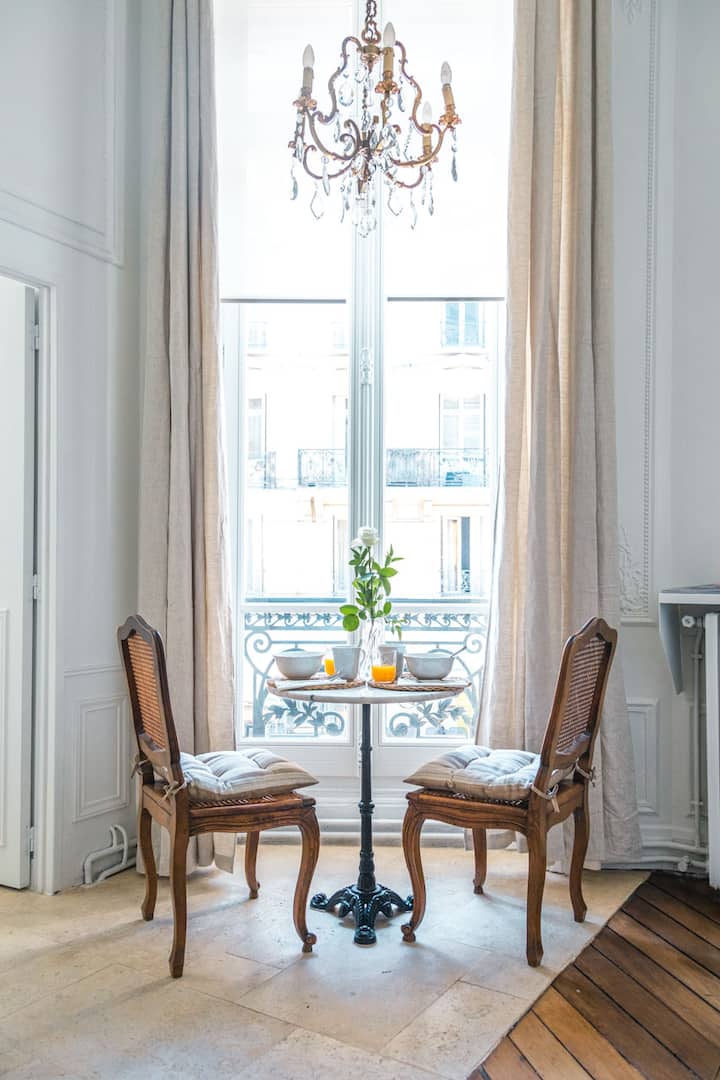 Escapade Parisienne - Paris