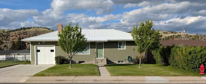 Charming Vacation Home. - Anaconda, MT