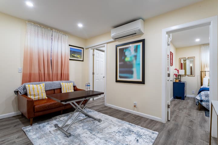 The Ultimate 2-apt Escape | 4br-2baths-2kitchens - Nouvelle-Rochelle, NY