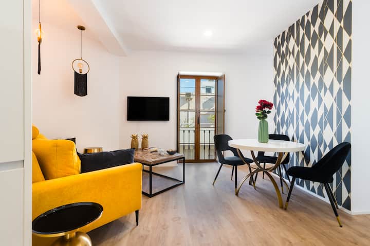 Studio In City Center - Sevilla, España