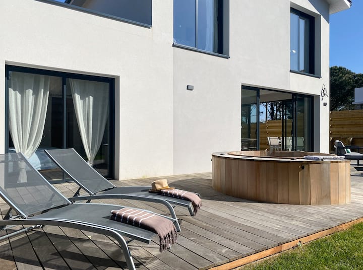 New! Magnificent Villa With Jacuzzi, Walking Distance To The Beach! - Soorts-Hossegor