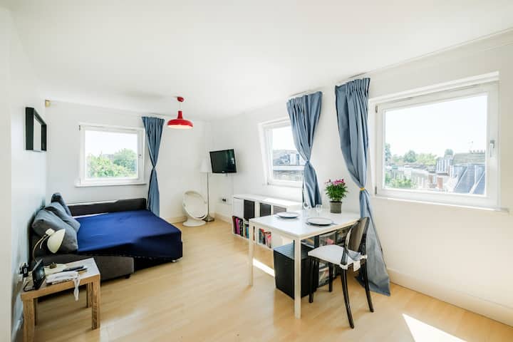Comfortable & Private Hackney Flat -All Mod Cons - London