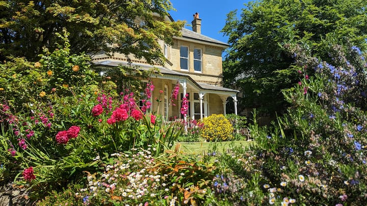 Split Level Luxury Apartment In Victorian Villa - Isle of Wight