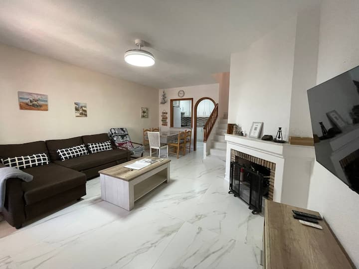 Freeparking! With Ac, Pool, Bbq & Private Solarium - Quesada, İspanya