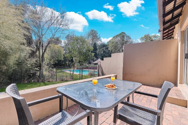 Bc8. Solar Power.1 Bed. Priv Patio & Garden. Pool - Sandton