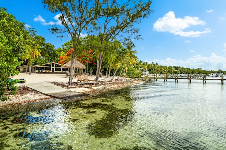 Private 2+ Acre House~private Beach~tiki Hut~dock - Key Largo, FL