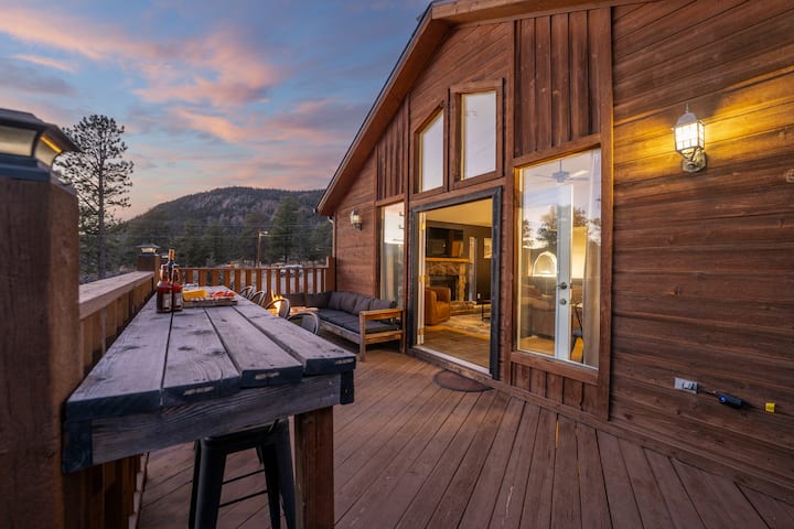 *Hot Tub* - Starlink - Mountain Views - Paved Road - Staunton State Park, Pine