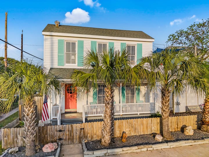 Two Blocks To Beach-4br- Great 4 Families & Groups - Galveston, TX