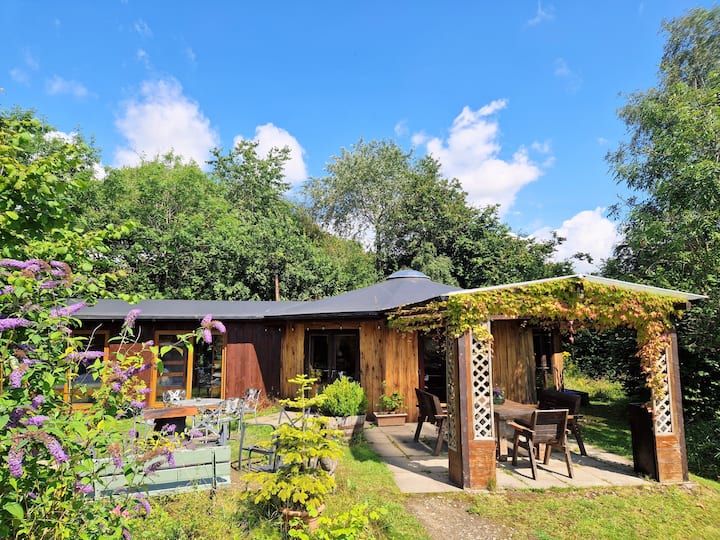 The Octagon, Wooden Chalet In Private 2 Acres - Burnley