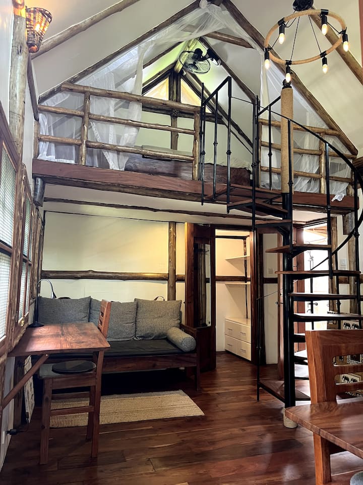 Cottage House With Loft At Amazing Villa Bugonga - Ouganda