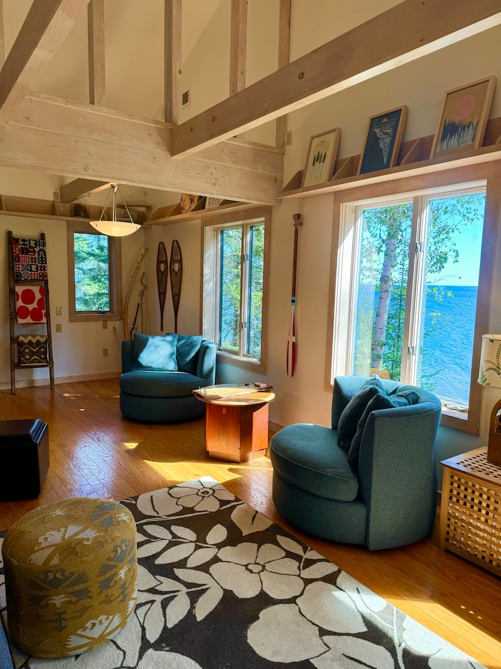 Lakesong Cottage - Grand Marais, MN