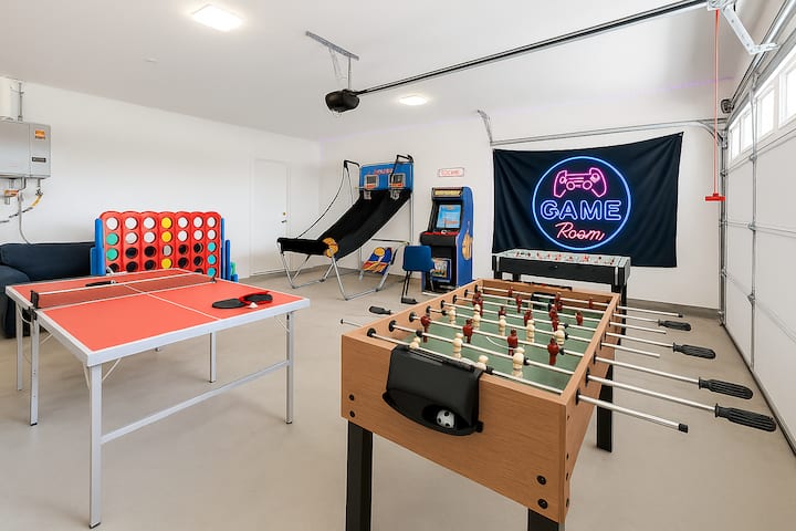 Arcade|game Room|large 4 Bedroom Home|the Zen Home - Riverside, CA