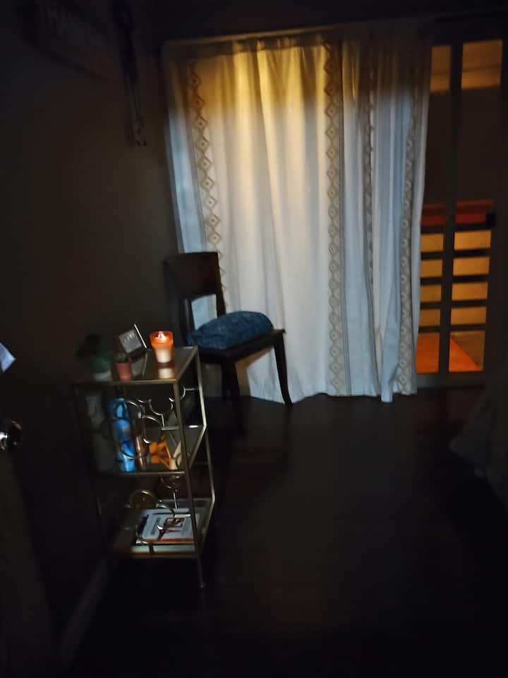 Clean Cozy Suite - Sacramento, CA