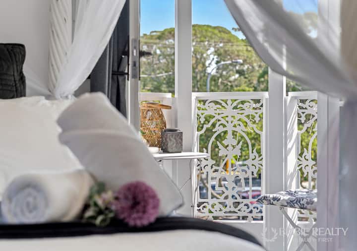 Bella Abode Loft Seclusion & Pool - Bribie Island