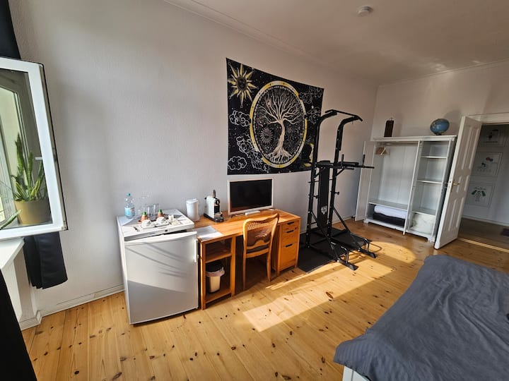 Zentral Gelegen Nähe Mitte / Near Of City Center - Berlin