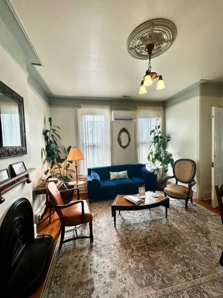 Comfy Victorian 2b & 2ba | Heart Of City W/parking - État de New York