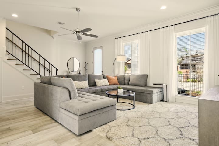 Perfect Gathering Home Near Lsu & City Park! - 배턴루지