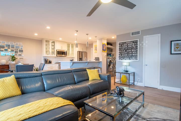 San Diego's Finest: Private Hot Tub And Fire Chat - San Diego, CA