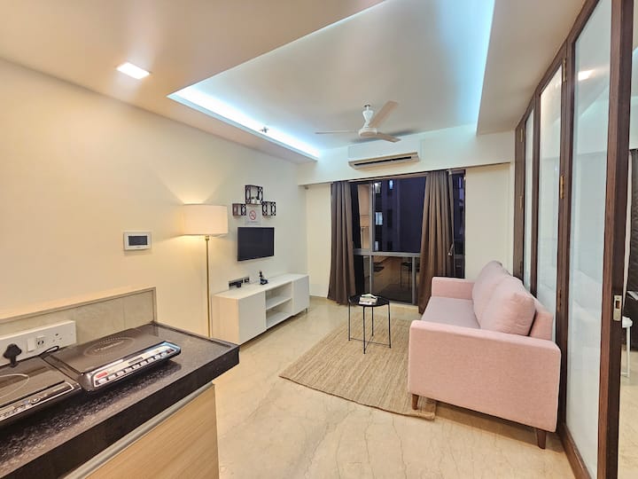 Modern 1bhk Near Bkc| Secure, Quiet & Comfortable - Mumbai