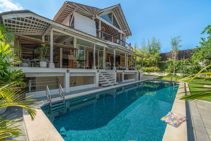 6br Luxe Sanctuary – Expansive Garden, Canggu. - Canggu