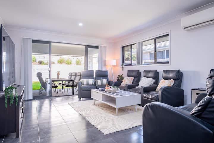 2 Ensuites, Free St Parking, Brisbane, Gold Coast - Logan Village