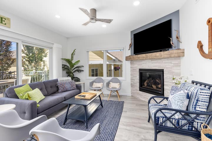 The Bugatti - Saugatuck, MI