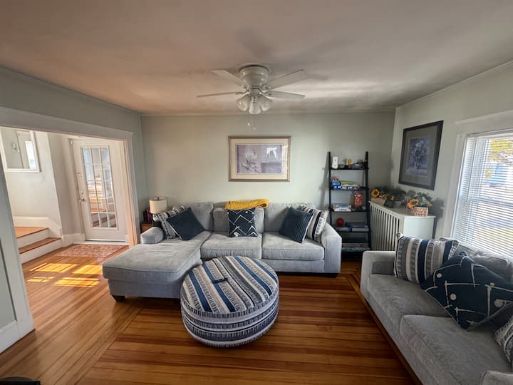 Entire House W/parking Mins To Historical Boston - Everett, MA