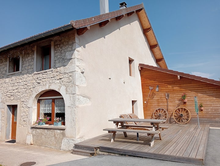 Gîte La Colombe Du Rochat - Saint-Laurent-en-Grandvaux
