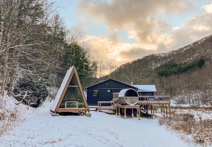 Scandi Cabin: Sauna/hot Tub/views/ev On 105 Acres - Lansing, NC