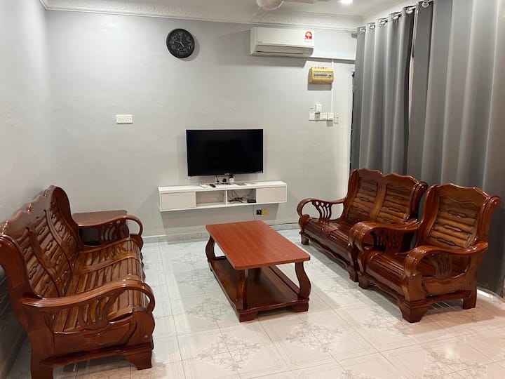Soo Inn Stay | Cozy Family Homestay · 15 Pax - Pangkor Island
