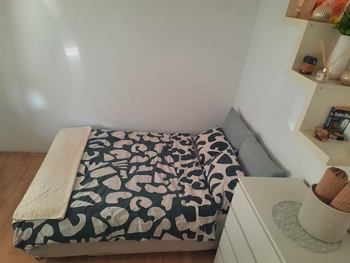 Cozy Studio Apartment In Zagreb - Zagreb
