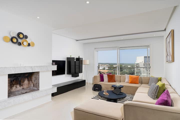 Beautifully Designed 3br Apartment+ Panoramic View - Rabat