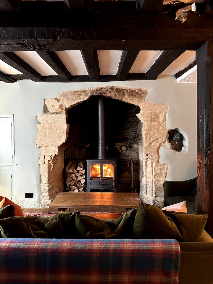 Cosy, Luxurious Cottage In Cotswold Town Centre - Cotswolds