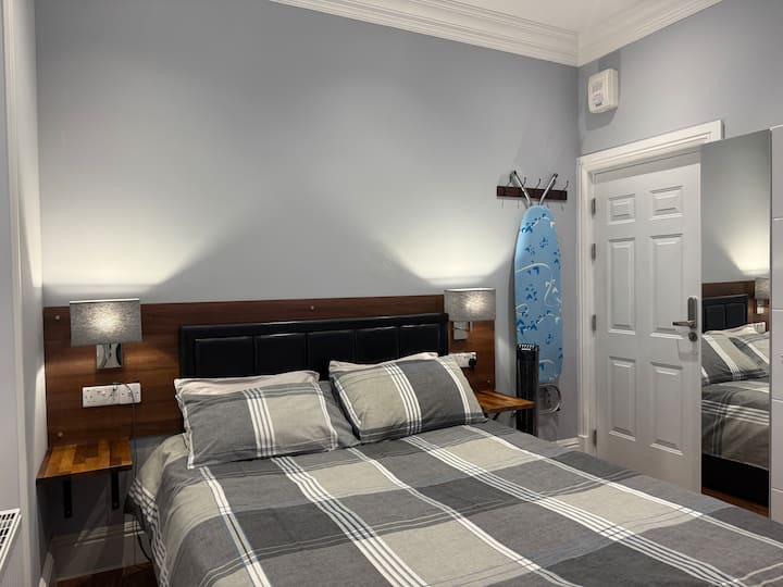 Laurieston Inn - Exclusive Double En-suite Room - Linlithgow