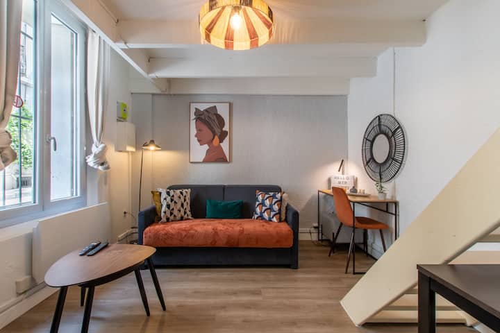 Cosy Duplex, Centre Historique, Tram à Pied, Wifi - ibis Montpellier Centre Comedie