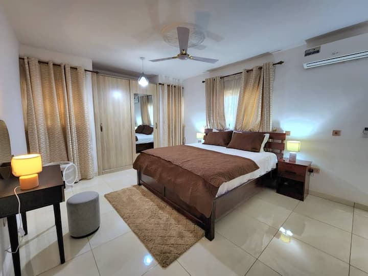 Lovely Apartment, East Airport, Accra (Flat 3) - Accra