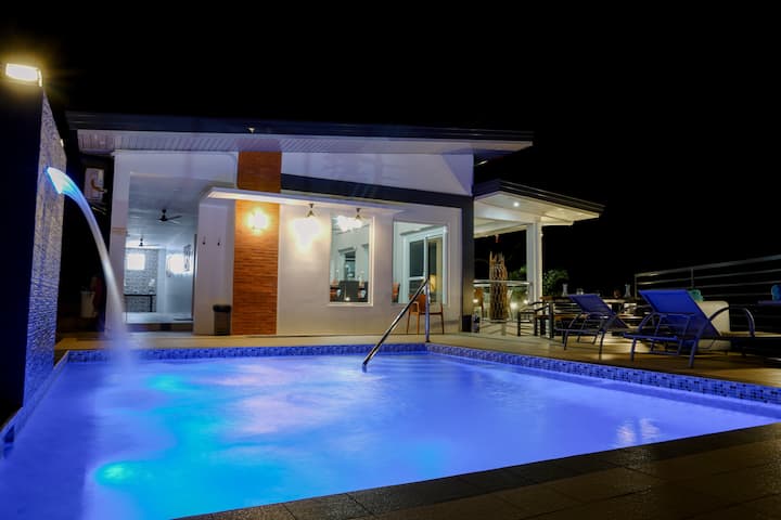 Casa Executive Villa. Private-pool Near Lasa Casas - Bagac