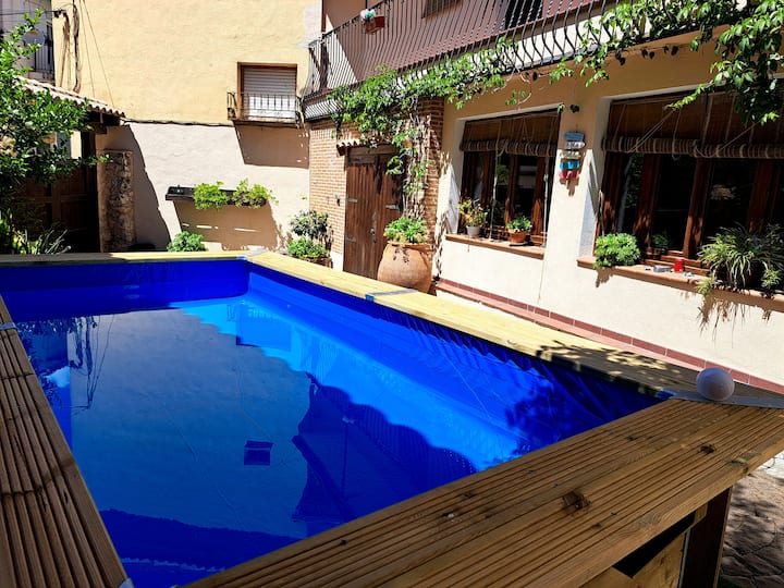 Casa Rural Con Bodega Cerca De Madrid - Guadalajara, España